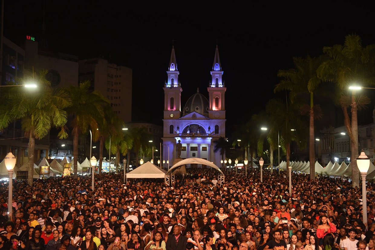 Marcha para Jesus dia 7 na Praça São Salvador – Campos em Foco